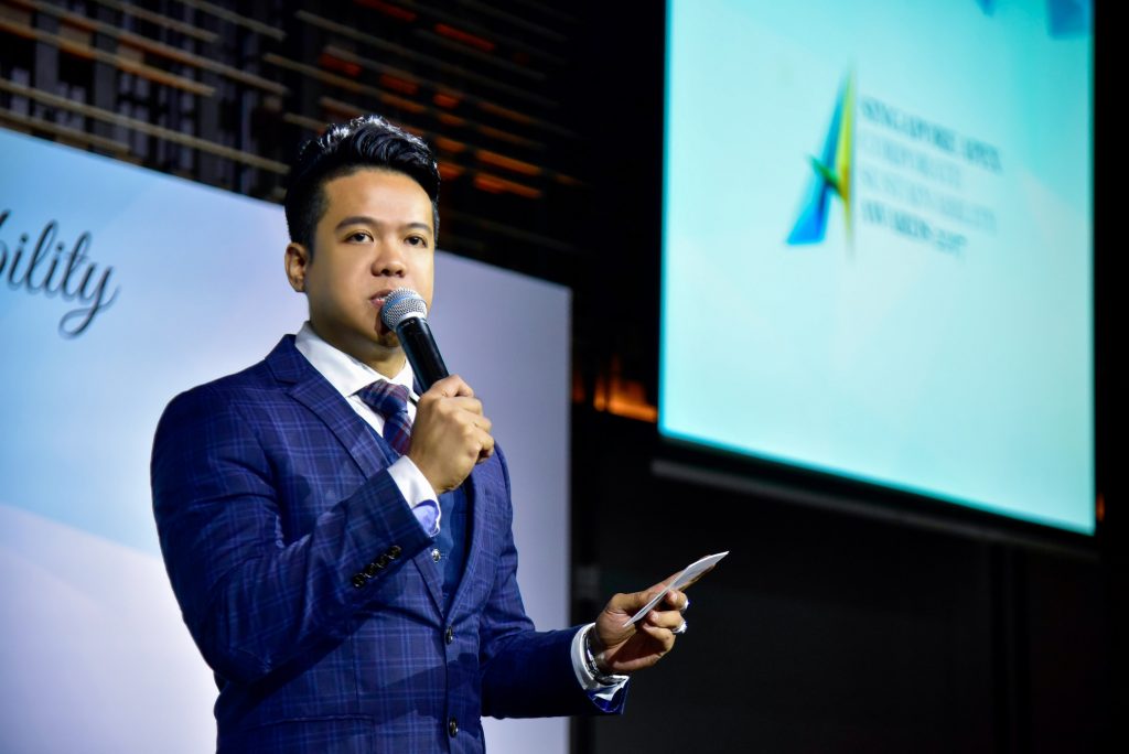 3 reasons why you need to hire a professional emcee for your next event ...